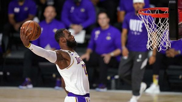LeBron James Atlet Terbaik Versi Majalah TIME