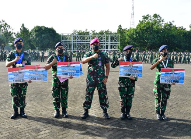 TNI AL Berikan Apresiasi Atlet Mabesal Berprestasi
