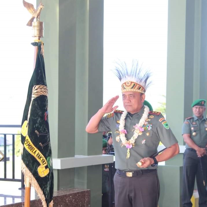 Mayjen TNI Ilyas Alamsyah Secara Utuh Menerima Satuan Kodam XVIII Kasuari