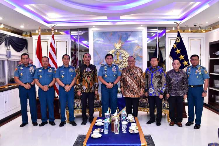 KASAL TERIMA AUDIENSI KETUA UMUM KONI PUSAT, TNI AL SIAP SUKSESKAN PON ...